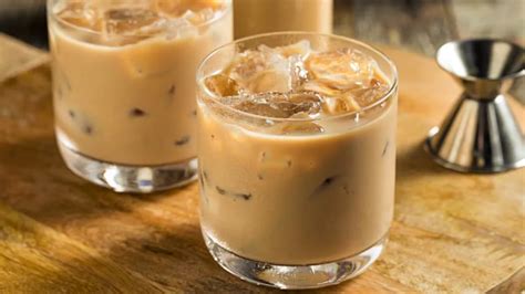 Receita de Amarula Caseira 6 ingredientes e só bater no liquidificador