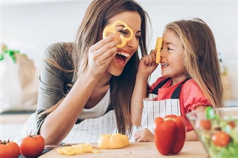 Descubra como a alimentação pode acelerar ou retardar o processo de