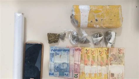Duas Pessoas S O Presas Em Flagrante Por Tr Fico De Drogas Em Tubar O