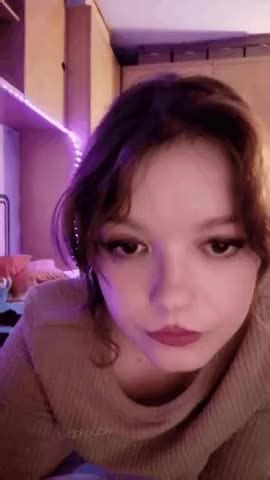Arrow Up For Free Nudes In Your Dms 19 Scrolller