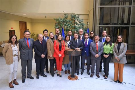 Bancada RN no hará uso de la palabra en homenaje a Allende La Tercera
