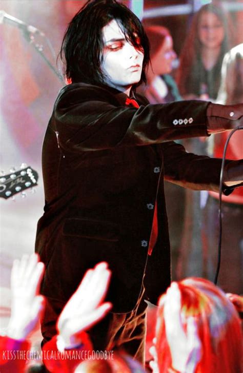 Pin By Heather Hobart On My Chemical Heartbreak My Chemical Romance