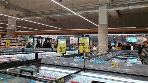 Éxito rotundo en la apertura del supermercado Lupa en León