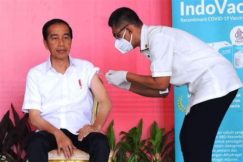 Jokowi Vaksinasi COVID 19 Booster Kedua ANTARA News Yogyakarta
