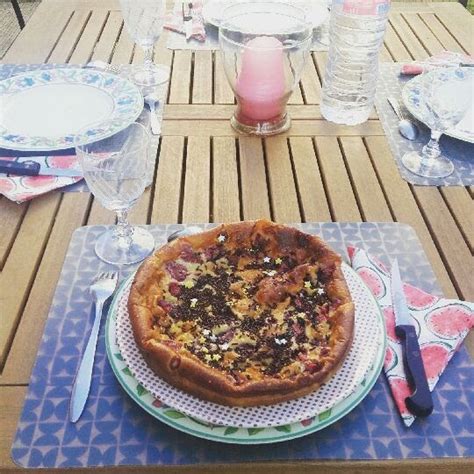 Clafoutis Aux Fruits Rouges Et Miettes De Chocolat INFORMATIONS QUE