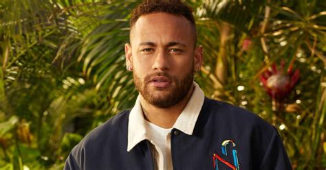 Neymar é exposto mais uma vez Influencer trans revela que jogador