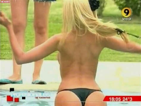 Naked Gabriela Mandato In Los Profesionales De Siempre