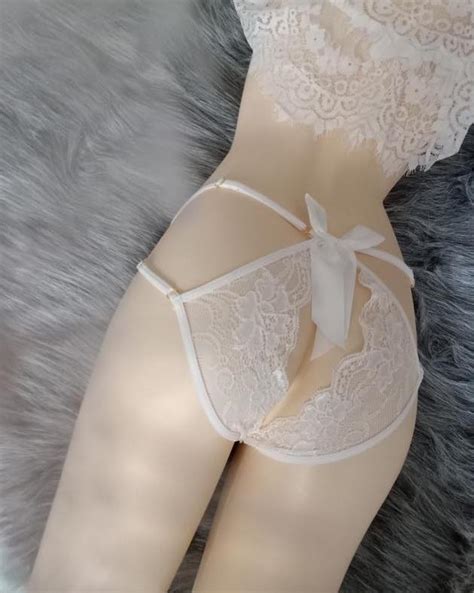 Mua Quần Lót Xẻ Đáy Gợi Cảm B Lingerie