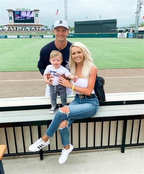 What To Wear To A Baseball Game Outfit Ideas