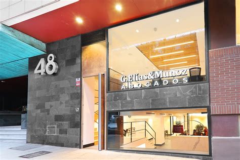 Proyecto completo de interiorismo y decoración despacho de abogados