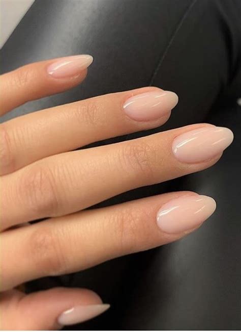 Oval Nails That Are Hot Right Now Designs For Oval Nails Simple
