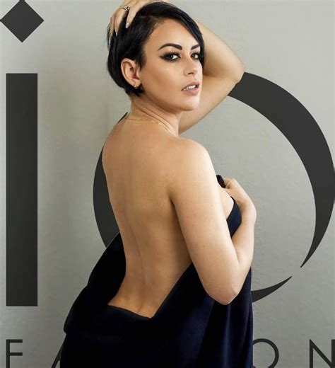 LA INFLUENCER MAS VIRAL IMARAY ULLOA LANZA SU TIENDA VIRTUAL IO