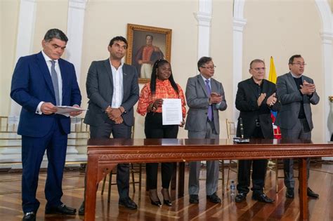 Presidente y Vicepresidenta radicaron proyecto para la creación del