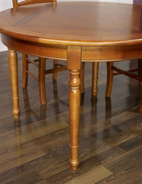 Table ronde 4 pieds plateau marquetté en Merisier de style Louis