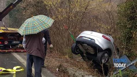 Castelnuovo Nigra Incidente Stradale Sp 59 Perde Il Controllo