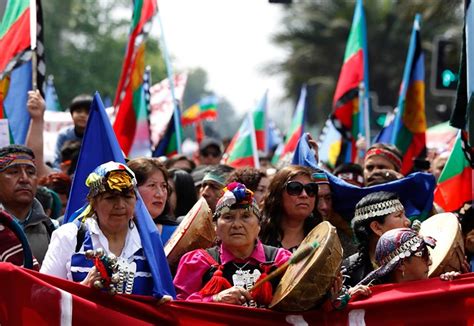 Columna de Salvador Millaleo Reconocimiento Constitucional Indígena en