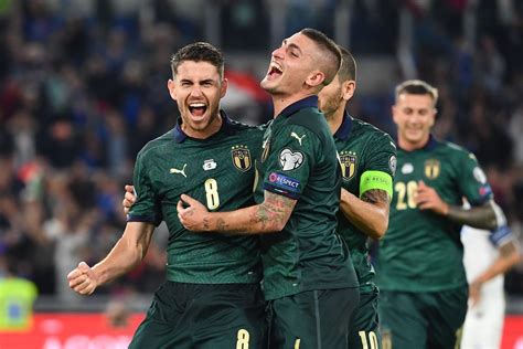Eliminacje Euro 2020 Włochy i Belgia świętują prowokacja Turków