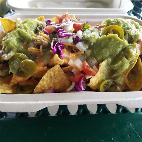 Bougie Vegan AF Beyond Queso Nachos Reviews Abillion
