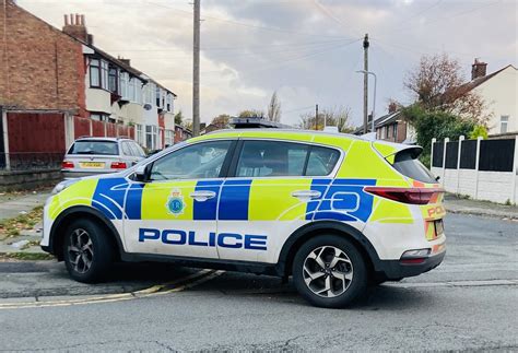 MD21 HZV 05 639 Merseyside Police Kia Sportage Response Ve Glenn