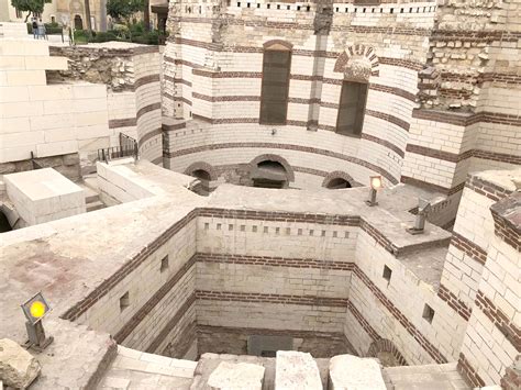كونا La forteresse de Babylone témoin des temps et des civilisations