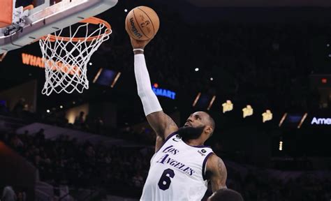Lebron James Breaks NBA S All Time Scoring Record When In Manila