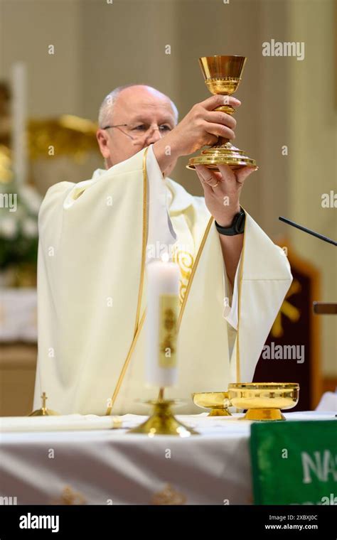 The Consecration Moment Of The Holy Mass Stock Photo Alamy
