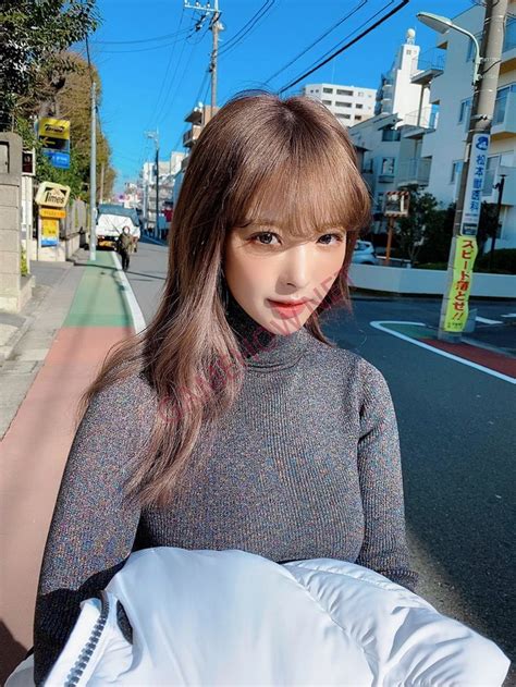 Kana Momonogi là ai Sự nghiệp nữ thần phim người lớn mê ăn uống