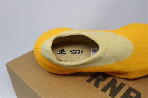 Adidas Yeezy Knit Runner Sulfur Kixify Marketplace