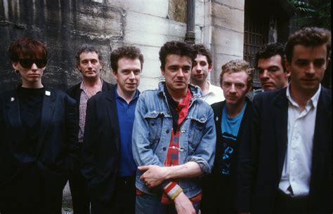 Shane Macgowan Vocalista Dos Pogues Morre Aos Anos Tv Web Goi S
