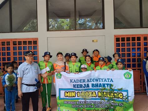 Kader Adiwiyata Min Kota Malang Bergerak Menanam Kepedulian