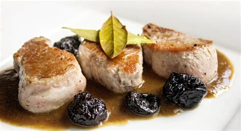 Filet de porc aux pruneaux comment le préparer