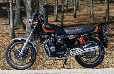 1983 Yamaha XJ 550 Moto ZombDrive