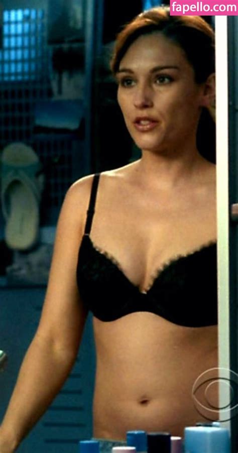 Amy Jo Johnson Pink Power Ranger Atothedoublej Nude Leaked Photo