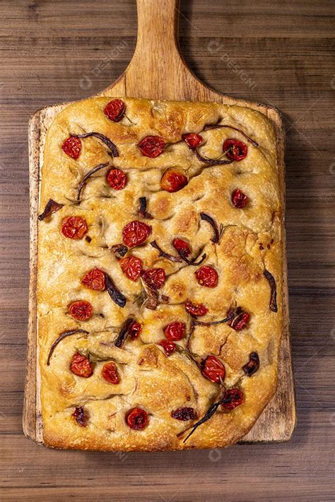 Focaccia Tradicional Italiana Tomate Cereja Azeitonas Pretas E