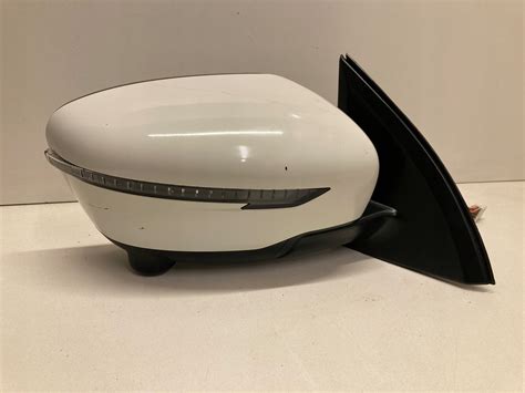 lusterko prawe NISSAN QASHQAI J11 13 PIN kamera EUROPA demontaż za 369