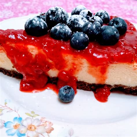 Cheesecake De Frutos Rojos Con Base De Chocolate Las Recetas Del Chef