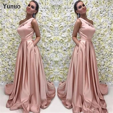 Robe de soirée asymétrique épaule dénudée pour femmes élégante Sexy