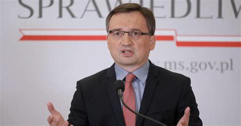 Ziobro kieruje wniosek do TK ws przepisów z których skorzystał SN