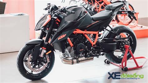 Siêu naked bike KTM 1290 Super Duke R 2021 cập bến Việt Nam đắt hàng