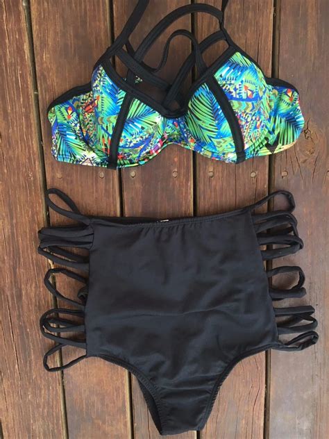 Biquini Top Tiras Bojo E Calcinha Cintura Alta Hot Pant R 129 90
