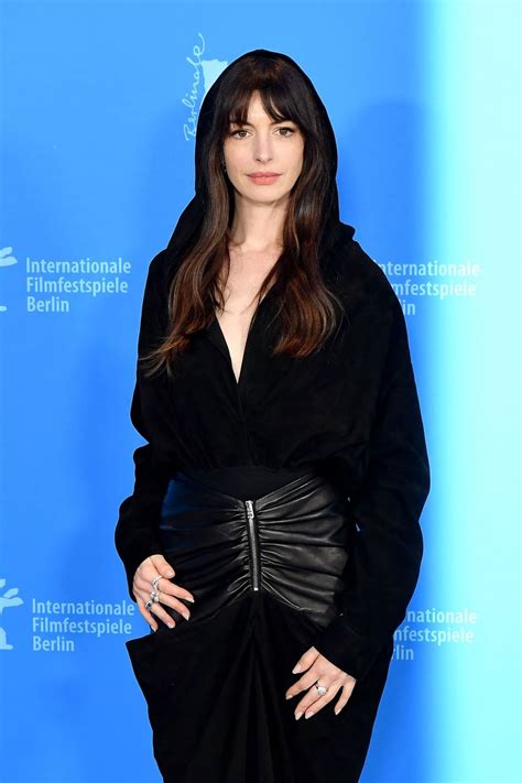 Anne Hathaway At She Came To Me Photocall At Rd Berlinale