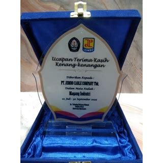 Jual Plakat Akrilik Custom Plakat Akrilik Plakat Wisuda Plakat Wedding