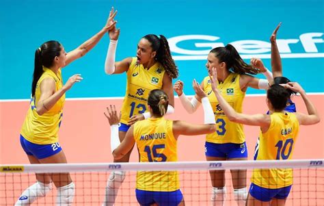 Seleção feminina de vôlei bate Turquia e conquista 3ª vitória na Liga