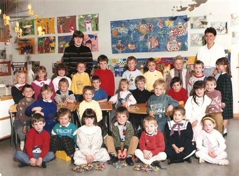 Photo de classe Maternelle 2ème année de 1987 ECOLE PRIMAIRE Copains