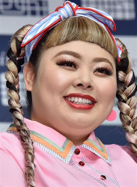 渡辺直美 生配信でガチ寝PCダウンで強制終了 放送事故の声も無事起床に視聴者ホッ爆笑 スポニチ Sponichi Annex 芸能