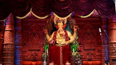 Ganesh Chaturthi 2022 First Look Of Mumbai S Lalbaugcha Raja Unveiled