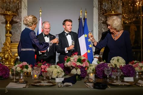 Photo Brigitte Macron Le roi Charles III d Angleterre Le président