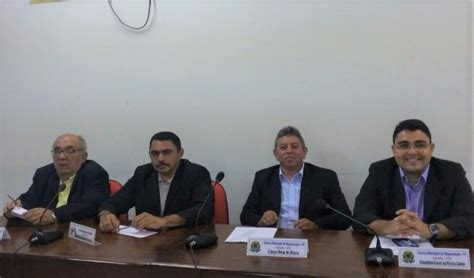 Vereadores de Regeneração derrubam veto do prefeito em projeto de Lei