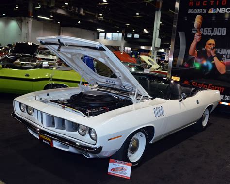 Wow 27 Hemi Cuda Challenger Convertibles In One Place Hot Rod