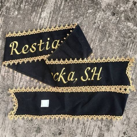 Jual Selempang Wisuda Selempang Bordir Wisuda Bludru Renda Bahan Tebal